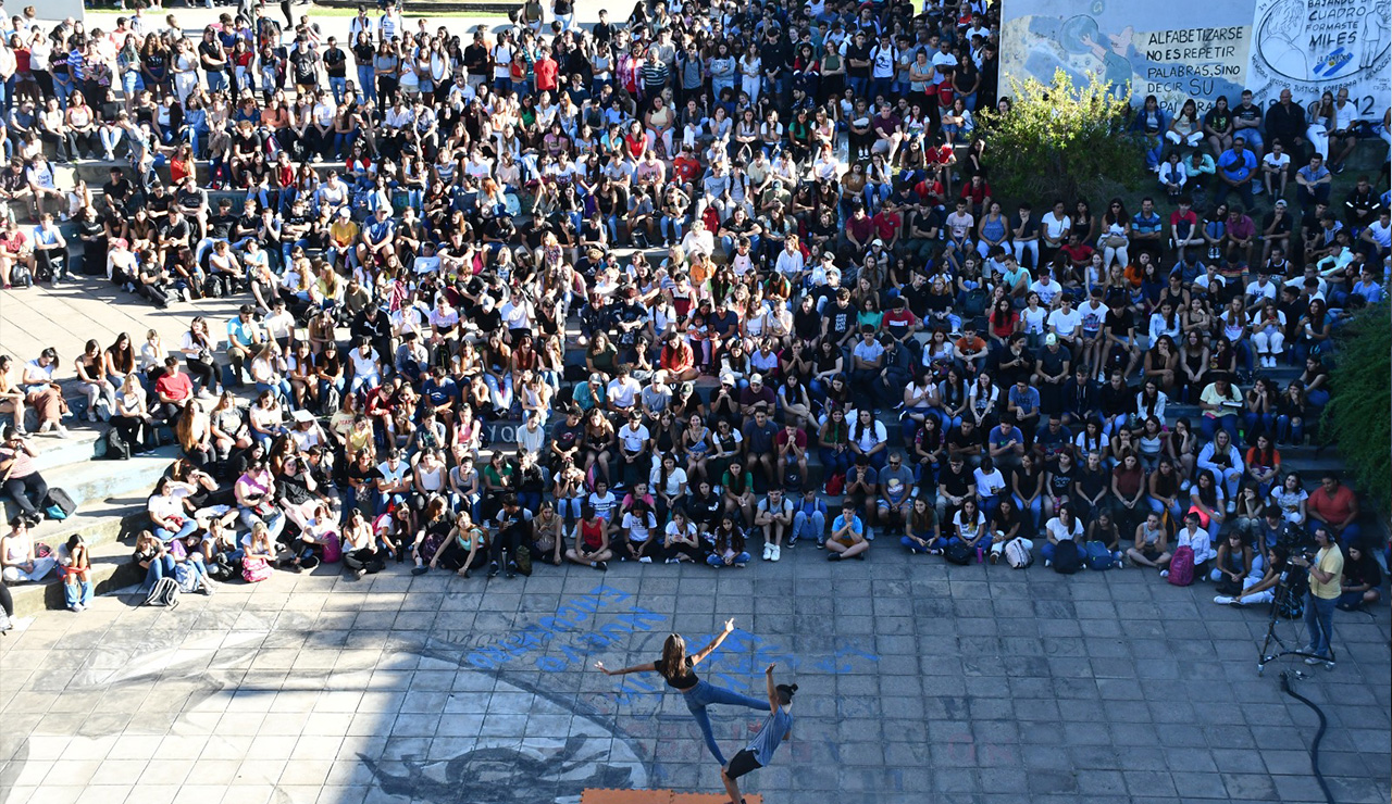 UNRC: continúan las inscripciones para ingresantes 2025 - Radio UNRC